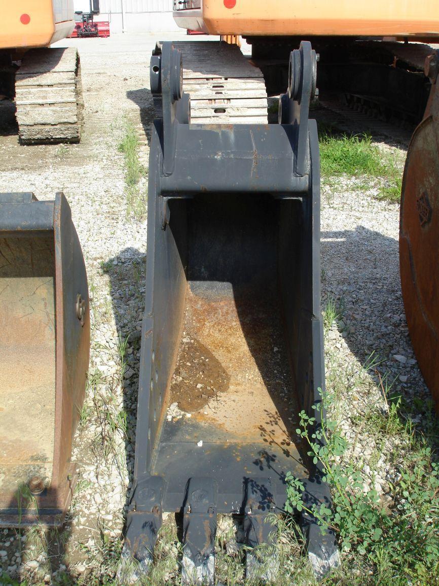 Daewoo/Doosan S225LC-V 24 Inch Bucket | WPPE